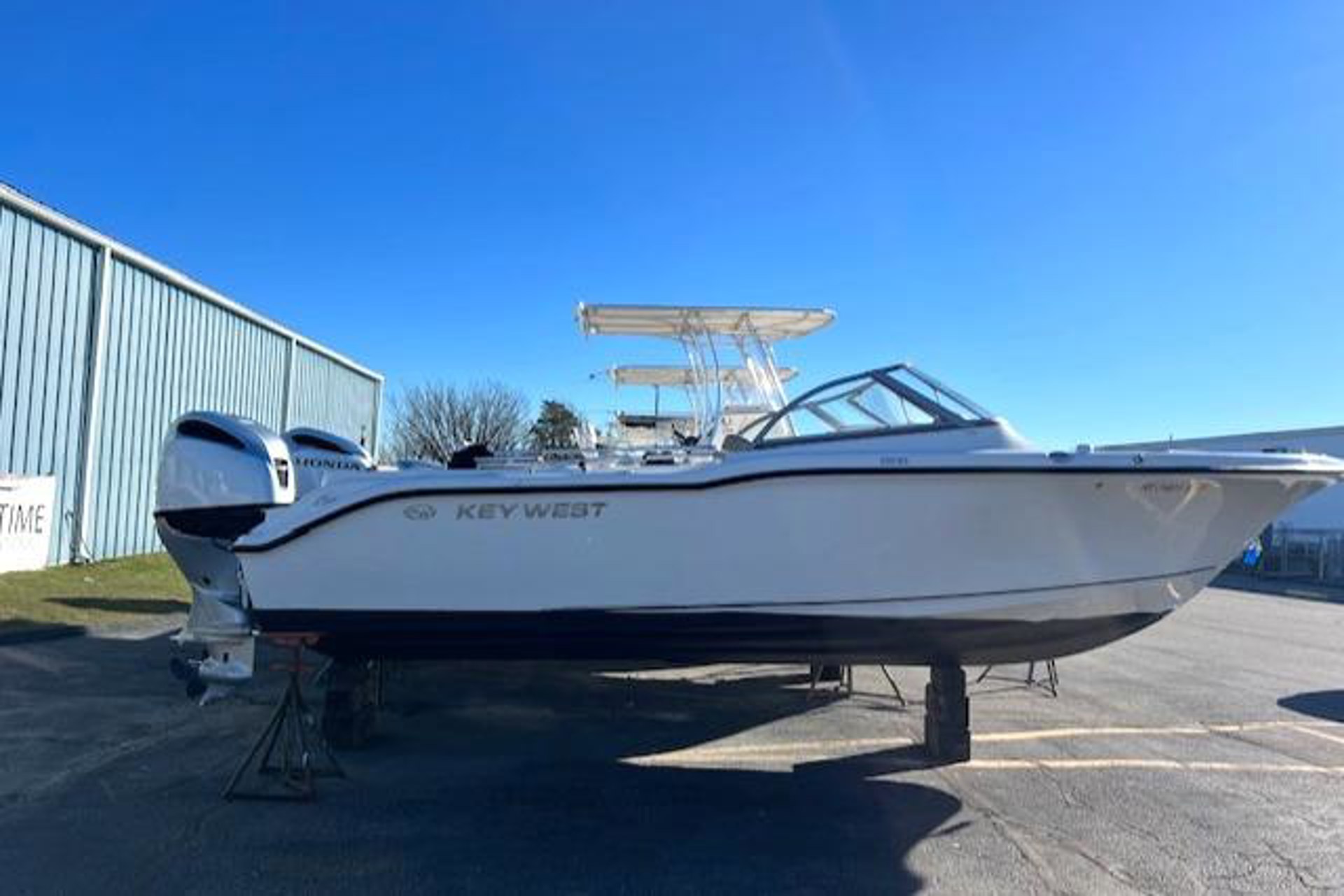 Key West 239 DFS - Latitude Yacht Brokerage